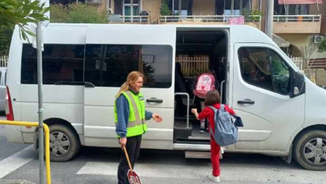 Κέρκυρα: Ξεκίνησαν οι δωρεάν μεταφορές μαθητών για το 4ο Πειραματικό ...