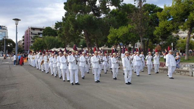 Ολοκληρώθηκε η παρουσία της Παλαιάς Φιλαρμονικής στον Βόλο (photos)