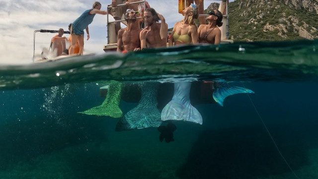 ΄Mermaids in Action΄ clean up sea at Porto Timoni