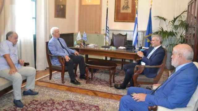 Τρεπεκλής- Καραγκούνης συζήτησαν για εργασιακά αλλά και ύδρευση