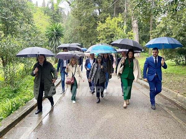 Culture Minister visits Mon Repos