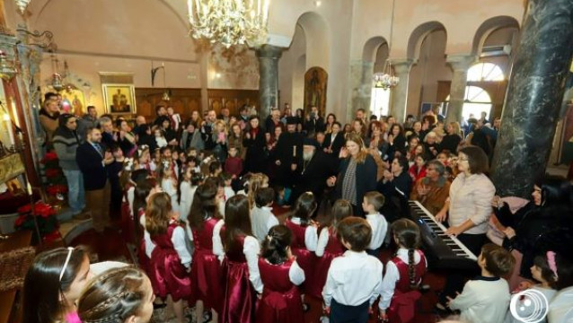 Εκδήλωση νεοφώτιστων στον Ι.Ν. Ιάσονος και Σωσιπάτρου